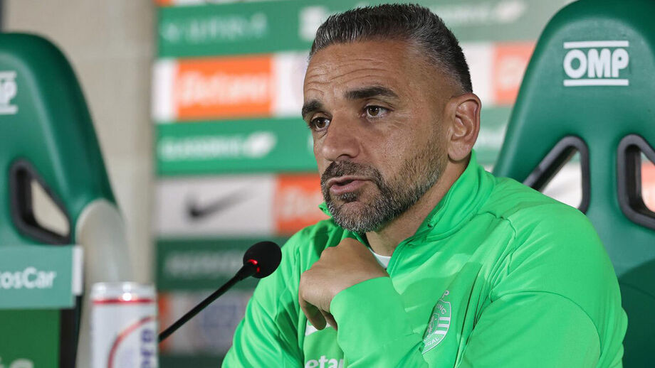 (Vídeo) Rui Borges nega ter humilhado Conrad Harder - Revista Hello